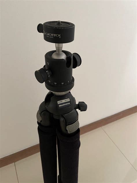 Manfrotto 055 Pro Photography Photography Accessories Tripods And Monopods On Carousell
