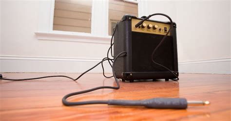 Advice On How To Repair An Amplifier With No Sound