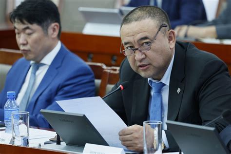 УОК ийн шийдвэр Байгалийн хадлан бэлчээрийн ногоон өвс экспортлохыг хориглолоо Todmedee Mn