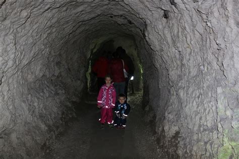 Дяволското гърло и Ягодинската пещера Деца на планина