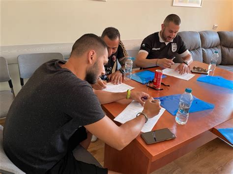 Кръгла маса за представяне на дейностите по проект „Мобилбокс футболна и здравословна академия