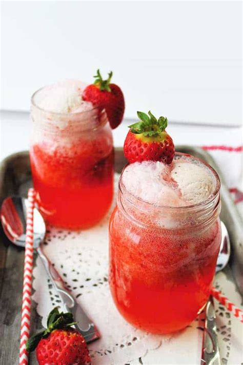 Strawberry Float Countryside Cravings