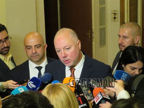 Извънредно заседание на парламента избират нов управител на НЗОК