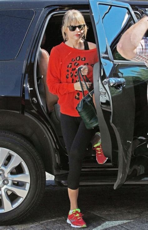 Taylor Swift In Spandex Gotceleb