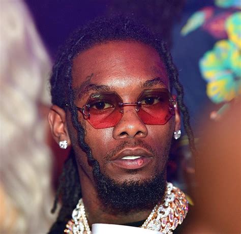 35 Offset Wallpapers