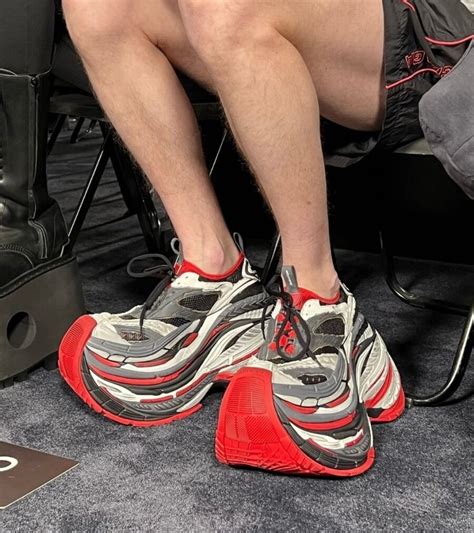 발렌시아가 신상 신발 Mlbpark