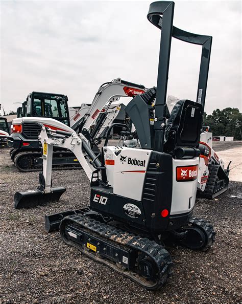 Bobcat Compact Excavator Rental In Michigan Carleton Equipment