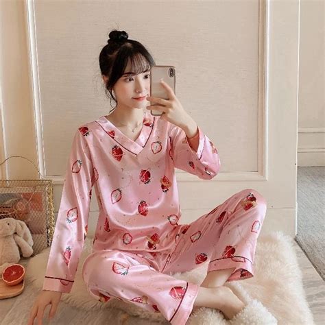 G I Xinh M C Ng D Th Ng T N L N V P T Nhi N