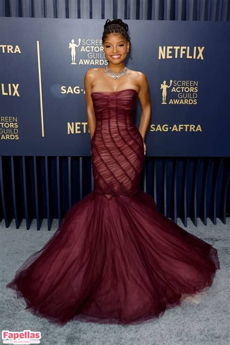 Halle Bailey Aka Little Mermaid Aka Chloebaileyyy Aka Hallebailey Nude