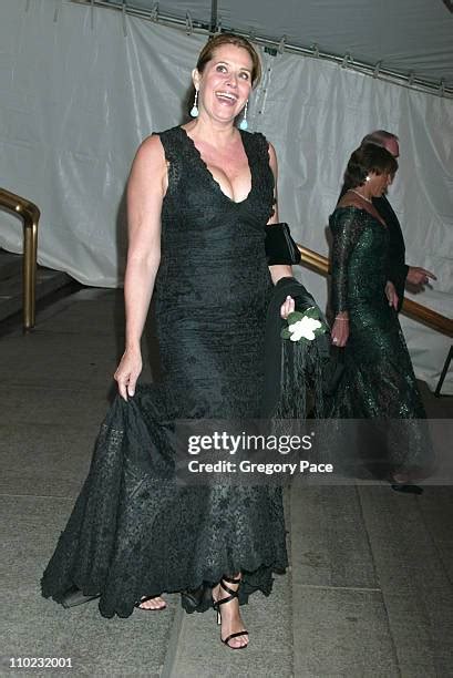 Lorraine Bracco Photos And Premium High Res Pictures Getty Images