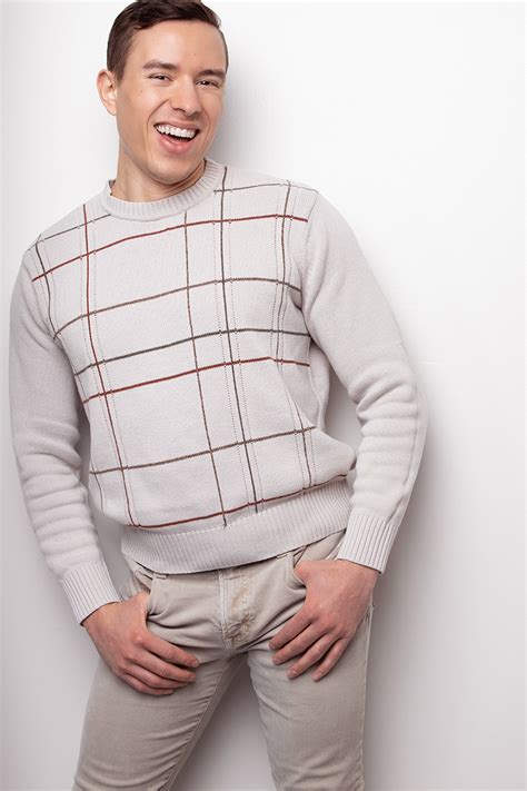 Nicolas M New View Modeling