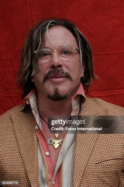 Mickey Rourke Actor Fotos Photos And Premium High Res Pictures Getty Images