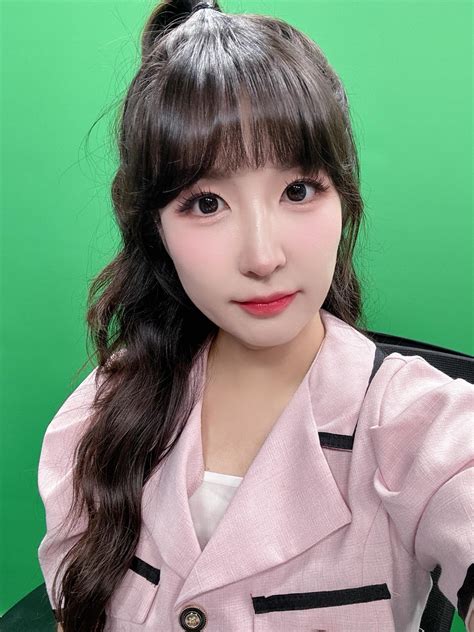 자기소개를 보는데 다른 사람들 양식 복사했더니 쓸데없는게 많아보여서 핵심만 다시 끄적끄적 자기소개 스팔 인팔 맞팔 나이 85