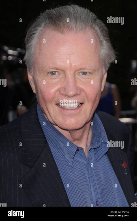Jon Voight At The Los Angeles Premiere Of Dreamworks Tropic Thunder Held At The Manns