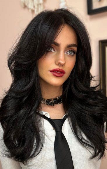 Chic And Versatile Layered Haircuts And Styles Rich Brunette Adorning 90s Volume Layers I Take You