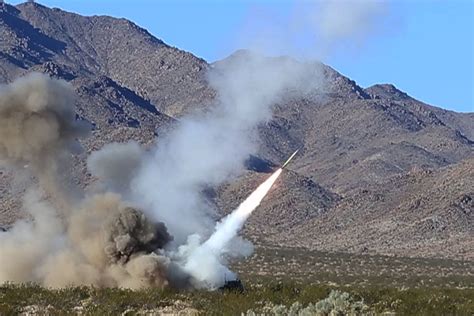 面对国际冲突，中国愿做劝和促谈“助推器” 手机新浪网