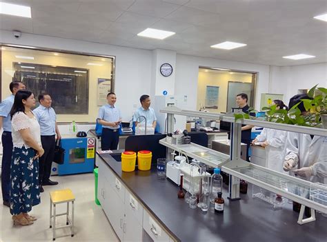 校领导看望慰问我院暑期留校备赛师生 环境工程学院