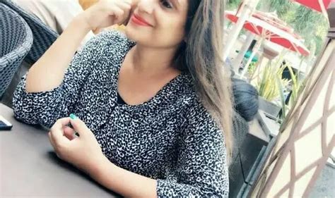 Actress Uma Riyaz Khan Cute Images 625021 Galleries And Hd Images