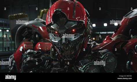 Bumblebee Shatter Voice Angela Bassett Dropkick 2018 © Paramount