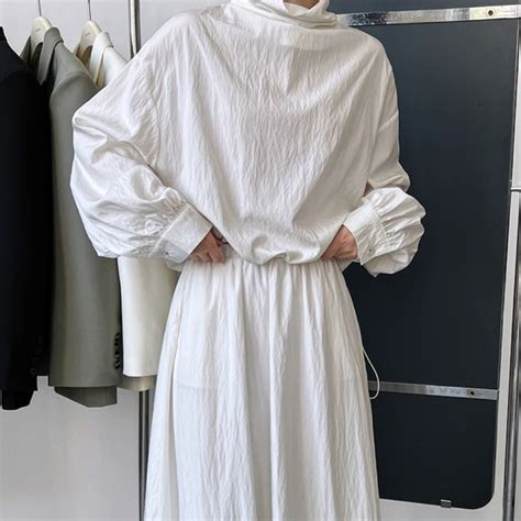 오이와이 하이넥 오버핏 블라우스 밴딩 플레어 스커트 Set 위시버킷