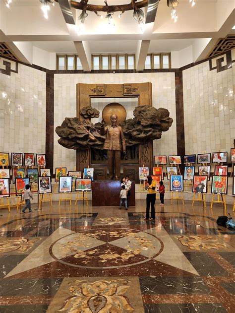 하노이 호찌민 박물관 가볼만한 곳