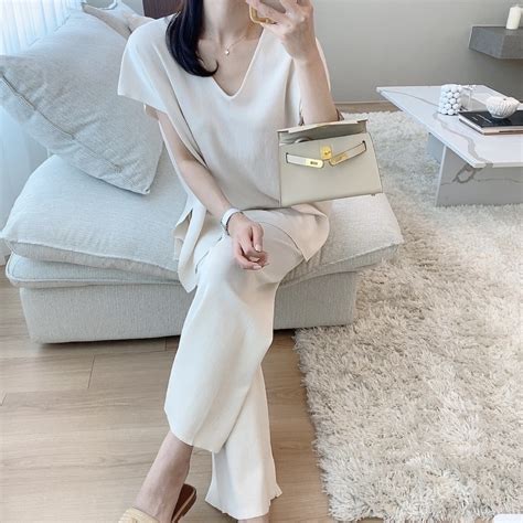 루즈핏 브이넥 반팔 니트 와이드 팬츠 투피스 세트 에이블리