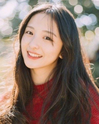 Li Jia Qi Victoria Trends Modern