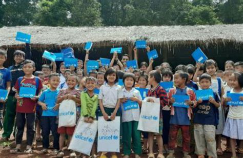 မြန်မာနိုင်ငံက နေရပ်စွန့်ခွာနေသူအားလုံးရဲ့ ၄၀ ရာခိုင်နှုန်းက ကလေးများဖြစ်တယ်လို့ ကုလသမဂ္ဂပြော