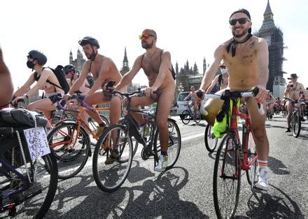 world naked bike ride 库存照片独家 Shutterstock