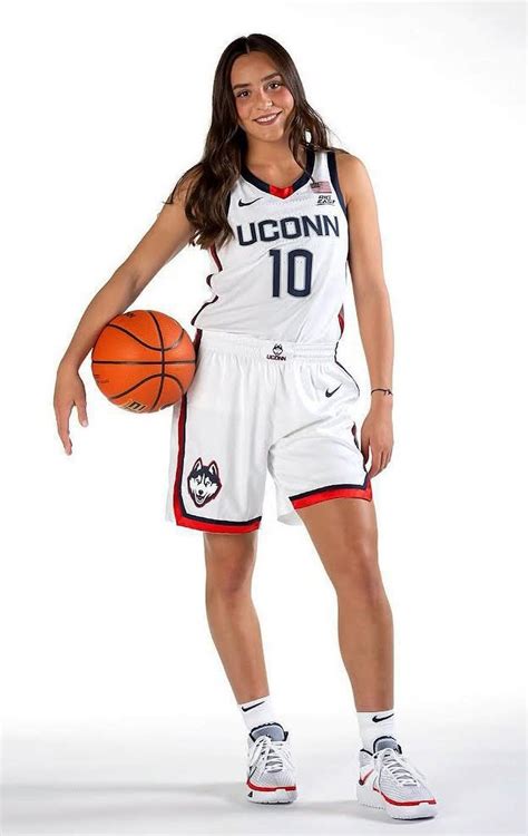 Nika Muhl Women In Basketball