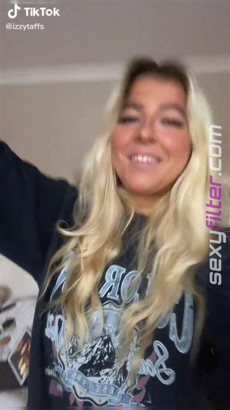 Sweetie Isabel Taffs Shows Cleavage