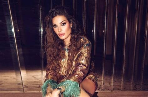 نادين نسيب نجيم تستمتع بوقتها مع خطيبها وتتحدث عن طلاقها للمرة
