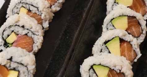 연어 아보카도롤 만들기 연어롤 만드는 법 단촛물 만들기