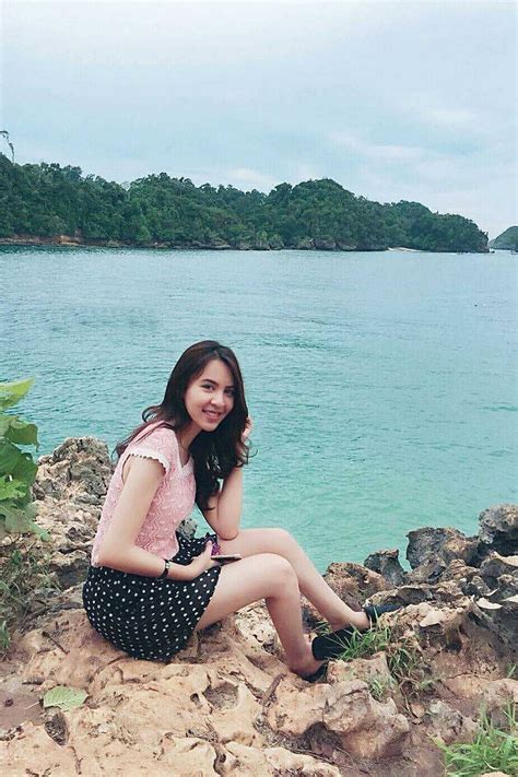 Konsep Terbaru Model Indonesia Bugil Di Pantai