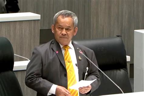 สว เครือข่ายชาวนา ไม่ขัด “พิธา นั่งเก้าอี้นายกรัฐมนตรี