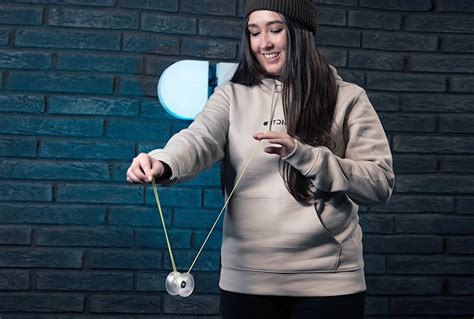 How To Do Frontstyle Bind Yoyo Trick Tutorial Skill Addicts