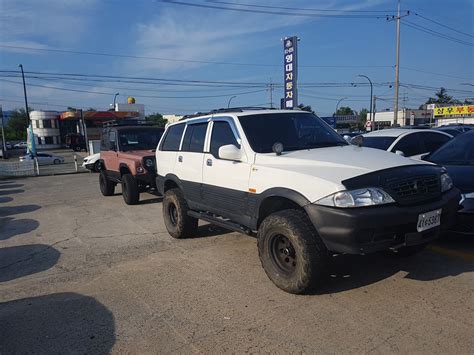 대구 경산 중고자동차 오프로드 차량 판매합니다 무쏘 290sr 옵션 좋습니다 70미리 계단식 바디업 3인치 리프트업 서스윈 3인치 스프링 전 프로콤프 후 프로콤프