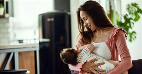 Emzirme Döneminde Ekstra Dikkat Doğum Sonrası Meme Bakımı Ve Hijyeni