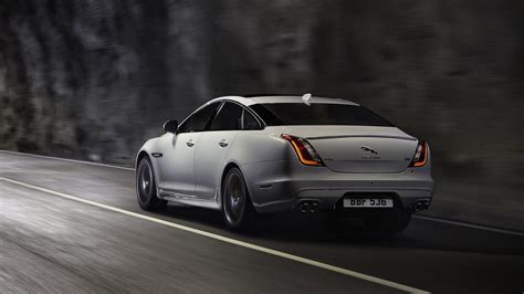 Jaguar Xj Wallpapers Top Free Jaguar Xj Backgrounds Wallpaperaccess