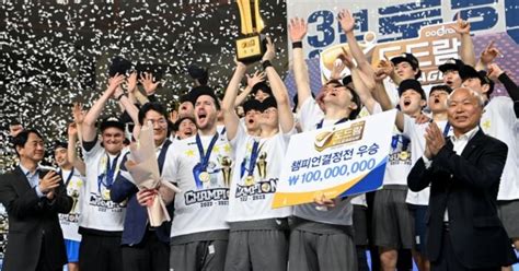 22년만에 한국팀 우승 ‘챔피언 대한항공의 도전이 시작됐다