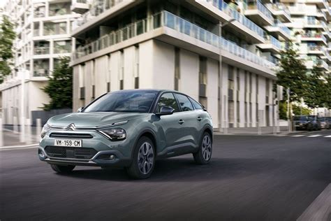 【e C4より120万円以上安い】シトロエン初の「c4ハイブリッド」はクラス最高燃費と新世代デザインで日本の本命なるか（carview ） 4ページ目 自動車情報サイト【新車・中古車