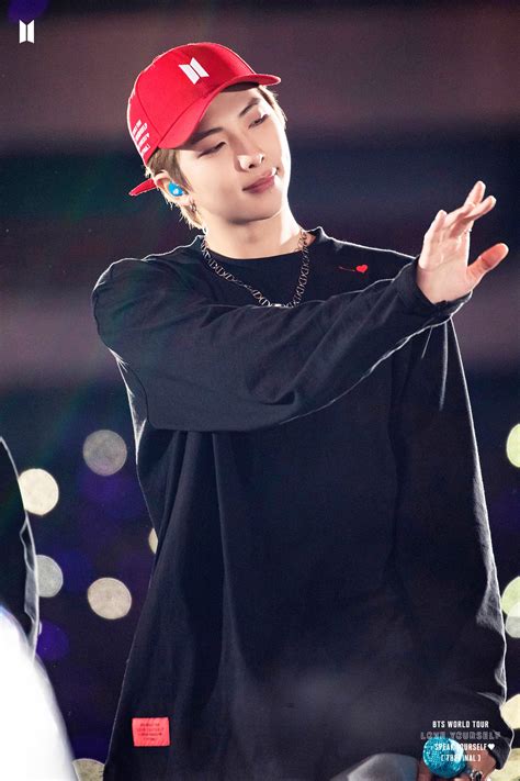 Bts Community Posts 남준 내 작은 마음을 춤출 수 있을까 💙😊