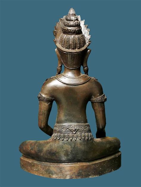 พระพุทธรูปเทริดขนนก พิม์ปางมารวิชัย สมัยลพบุรี Ennxo