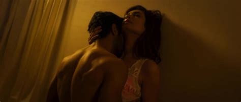 Nude Video Celebs Karishma Tanna Sexy Sunny Leone Sexy Bullets