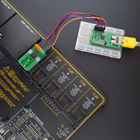 spi isolator 2 click