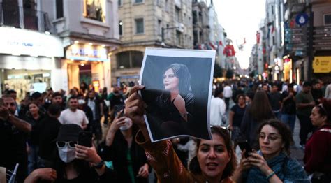 Iranian Journalist Sultan Beygi Arrested At Tehran Airport Ifmat