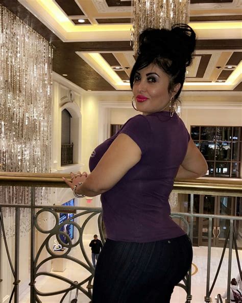 Jaylene Rio Beautiful Women Over 40 Rio Curves Beauty Dresses