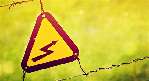 دانلود مجموعه عکس با کیفیت علامت خطر و اخطار احتیاط وکتور Hd