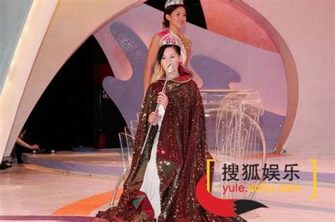 2004年度香港小姐竞选决赛获奖佳丽皇冠照 2004香港小姐选举 港台娱乐新闻 港台 搜狐娱乐