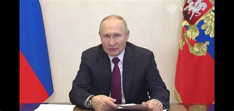 Путин дал старт спуску на воду атомного ледокола Якутия